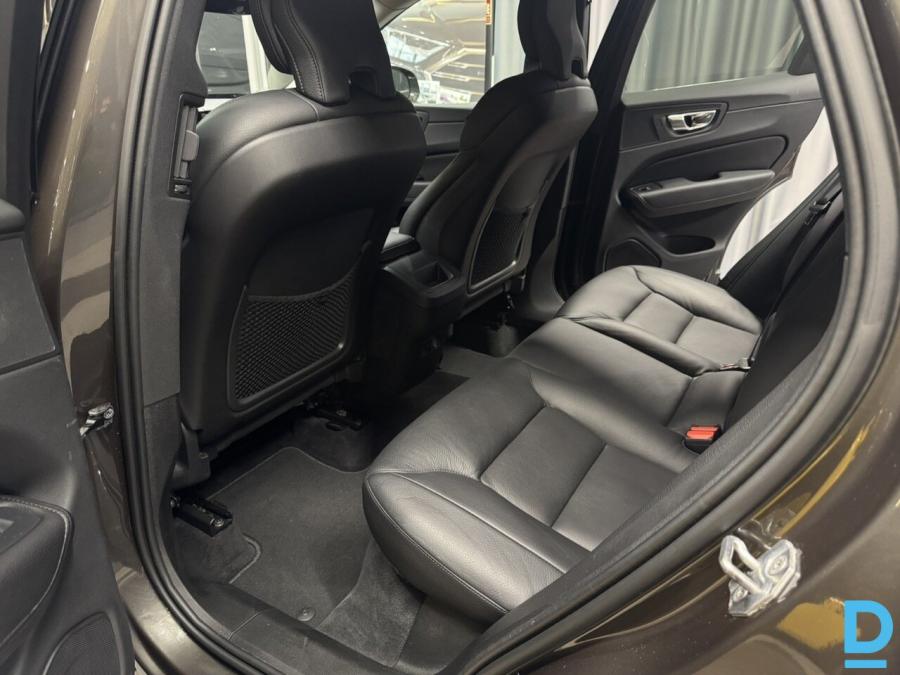 Grey Volvo XC60 2019 in Marupe, with an engine capacity of 2.00 L and mileage of 164 thousand km for 23990 €, photo 9 on AUTOMOTO.COM.LV