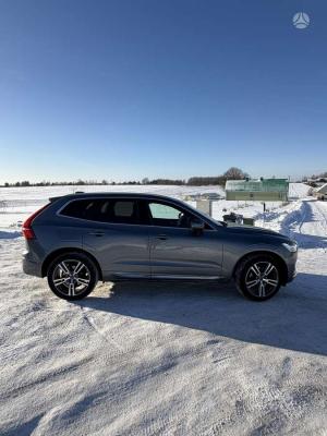 Grey Volvo XC60 2019 in Vilnius, with an engine capacity of 1.97 L and mileage of 269 thousand km for 24500 €, photo 4 on AUTOMOTO.COM.LV