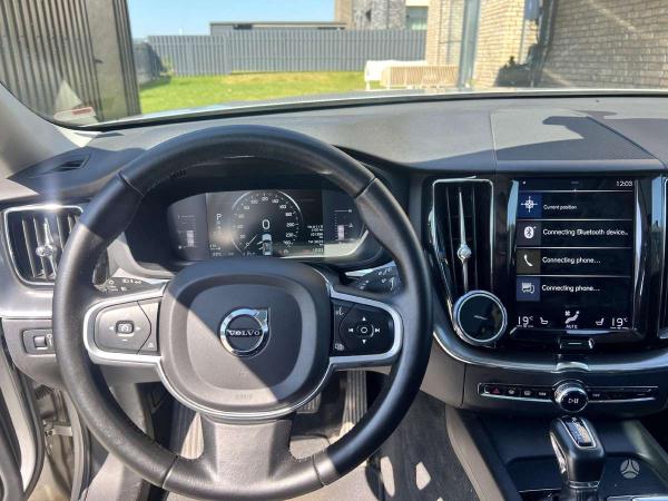 Pelēks Volvo XC60 2019 Viļņa, ar dzinēja tilpumu 1.97 L un nobraukumu 121 tūkst. km par 22990 €, foto 6 vietnē AUTOMOTO.COM.LV