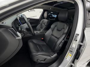 Grey Volvo XC60 2019 in Avizieniai, with an engine capacity of 2.00 L and mileage of 123 thousand km for 22900 €, photo 24 on AUTOMOTO.COM.LV