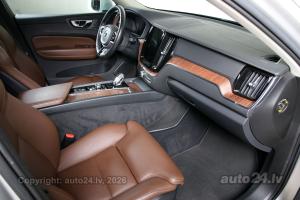 Pelēks Volvo XC60 2019 Tallina, ar dzinēja tilpumu 2.00 L un nobraukumu 115 tūkst. km par 32990 €, foto 10 vietnē AUTOMOTO.COM.LV