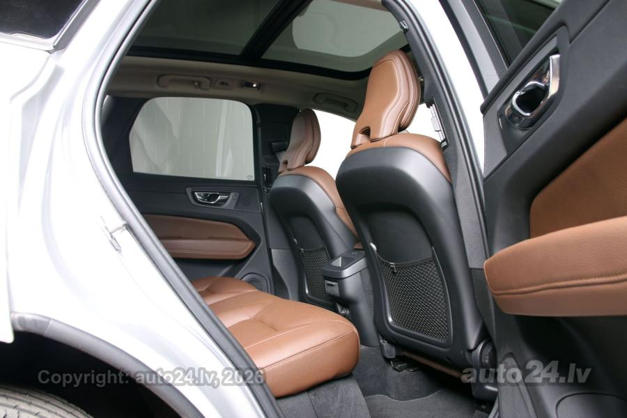Pelēks Volvo XC60 2019 Tallina, ar dzinēja tilpumu 2.00 L un nobraukumu 115 tūkst. km par 32990 €, foto 12 vietnē AUTOMOTO.COM.LV
