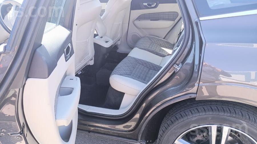 Pelēks Volvo XC60 2019 Jūrmala, ar dzinēja tilpumu 2.00 L un nobraukumu 207 tūkst. km par 22800 €, foto 4 vietnē AUTOMOTO.COM.LV