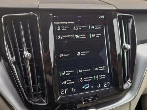Grey Volvo XC60 2019 in Riga, with an engine capacity of 2.00 L and mileage of 85 thousand km for 27000 €, photo 17 on AUTOMOTO.COM.LV