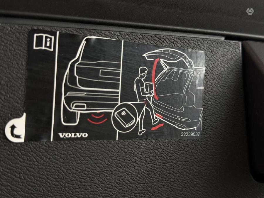 Grey Volvo XC60 2019 in Klaipeda, with an engine capacity of 1.97 L and mileage of 69 thousand km for 23450 €, photo 23 on AUTOMOTO.COM.LV