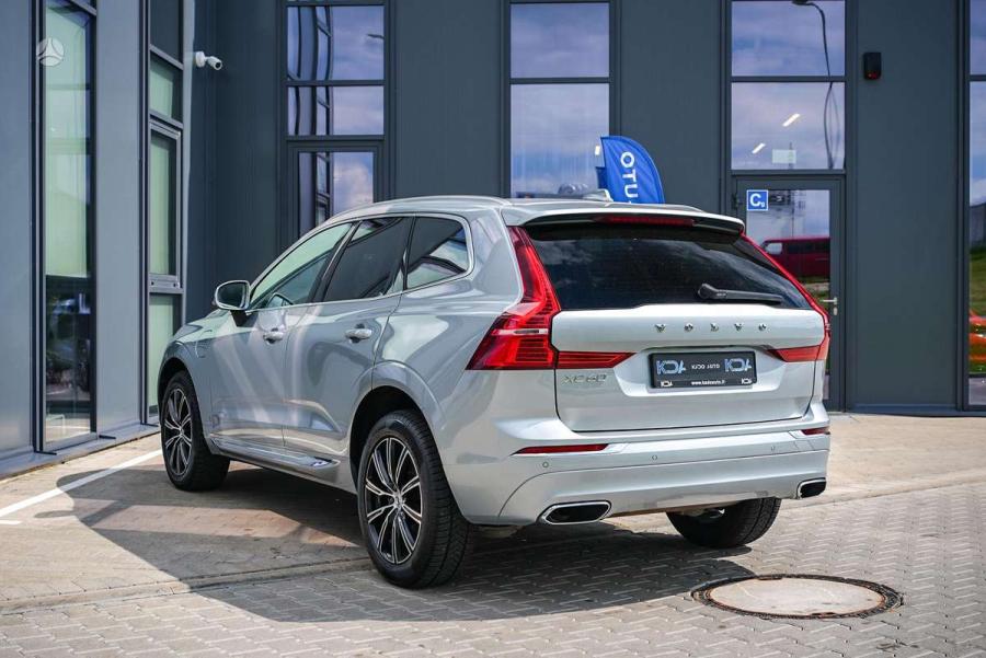Grey Volvo XC60 2019 in Kaunas, with an engine capacity of 1.97 L and mileage of 201 thousand km for 24950 €, photo 10 on AUTOMOTO.COM.LV