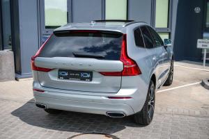 Grey Volvo XC60 2019 in Kaunas, with an engine capacity of 1.97 L and mileage of 201 thousand km for 24950 €, photo 14 on AUTOMOTO.COM.LV