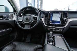 Grey Volvo XC60 2019 in Kaunas, with an engine capacity of 1.97 L and mileage of 201 thousand km for 24950 €, photo 20 on AUTOMOTO.COM.LV