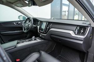 Grey Volvo XC60 2019 in Kaunas, with an engine capacity of 1.97 L and mileage of 201 thousand km for 24950 €, photo 44 on AUTOMOTO.COM.LV