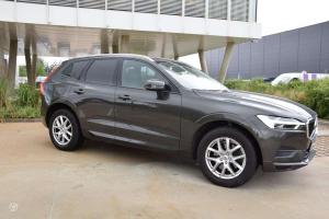 Grey Volvo XC60 2019 in Vilnius, with an engine capacity of 1.97 L and mileage of 250 thousand km for 19500 €, photo 5 on AUTOMOTO.COM.LV