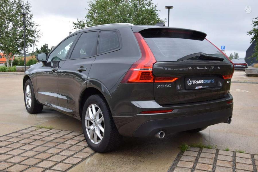 Grey Volvo XC60 2019 in Vilnius, with an engine capacity of 1.97 L and mileage of 250 thousand km for 19500 €, photo 8 on AUTOMOTO.COM.LV