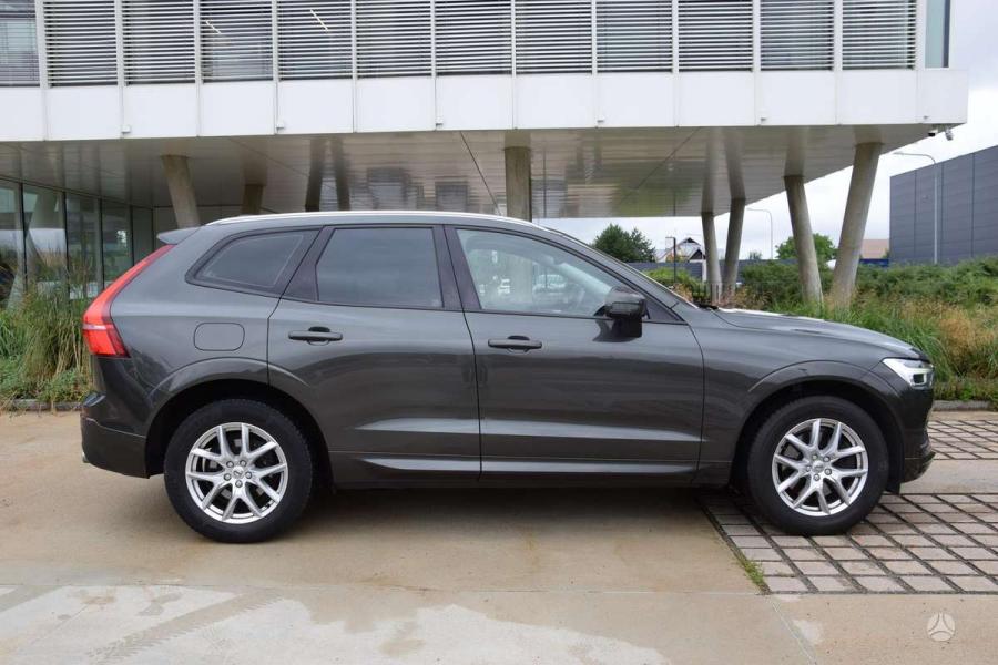 Grey Volvo XC60 2019 in Vilnius, with an engine capacity of 1.97 L and mileage of 250 thousand km for 19500 €, photo 13 on AUTOMOTO.COM.LV
