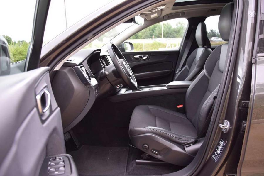Grey Volvo XC60 2019 in Vilnius, with an engine capacity of 1.97 L and mileage of 250 thousand km for 19500 €, photo 21 on AUTOMOTO.COM.LV