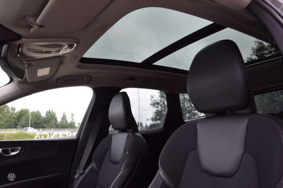 Grey Volvo XC60 2019 in Vilnius, with an engine capacity of 1.97 L and mileage of 250 thousand km for 19500 €, photo 29 on AUTOMOTO.COM.LV