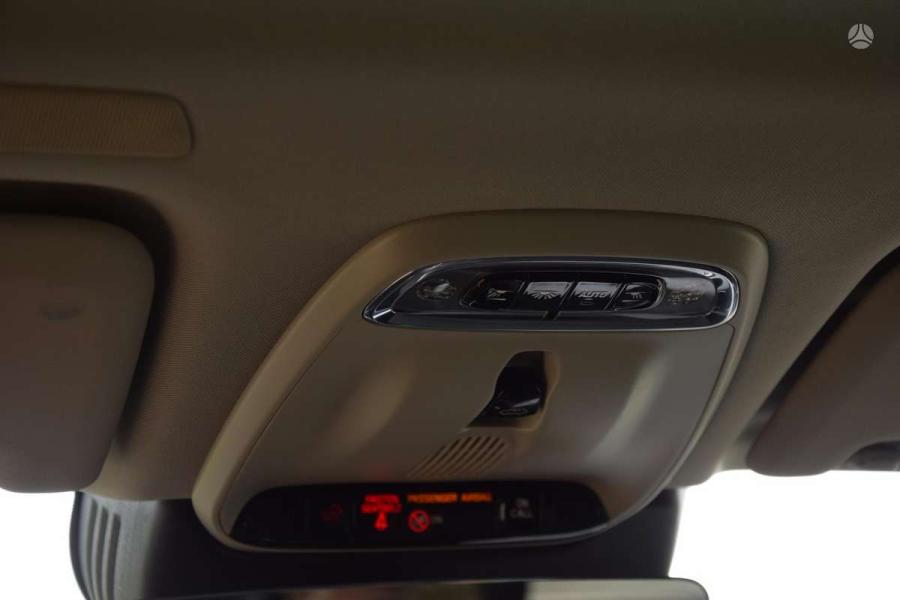 Grey Volvo XC60 2019 in Vilnius, with an engine capacity of 1.97 L and mileage of 250 thousand km for 19500 €, photo 31 on AUTOMOTO.COM.LV