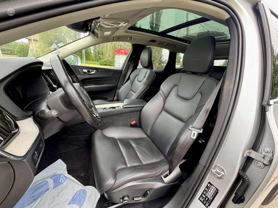 Pelēks Volvo XC60 2019 Tauragė, ar dzinēja tilpumu 1.97 L un nobraukumu 300 tūkst. km par 18500 €, foto 16 vietnē AUTOMOTO.COM.LV