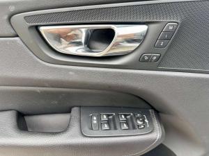 Pelēks Volvo XC60 2019 Tauragė, ar dzinēja tilpumu 1.97 L un nobraukumu 300 tūkst. km par 18500 €, foto 17 vietnē AUTOMOTO.COM.LV
