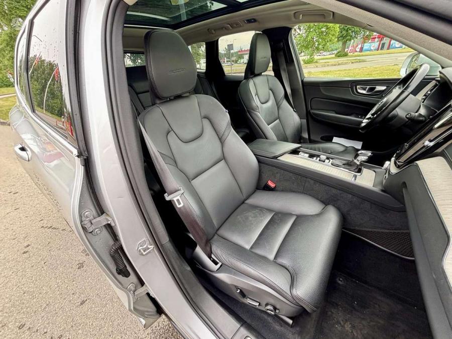 Pelēks Volvo XC60 2019 Tauragė, ar dzinēja tilpumu 1.97 L un nobraukumu 300 tūkst. km par 18500 €, foto 19 vietnē AUTOMOTO.COM.LV