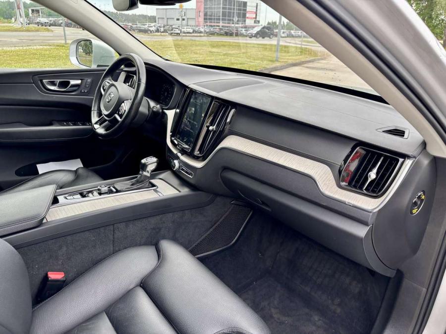 Pelēks Volvo XC60 2019 Tauragė, ar dzinēja tilpumu 1.97 L un nobraukumu 300 tūkst. km par 18500 €, foto 20 vietnē AUTOMOTO.COM.LV