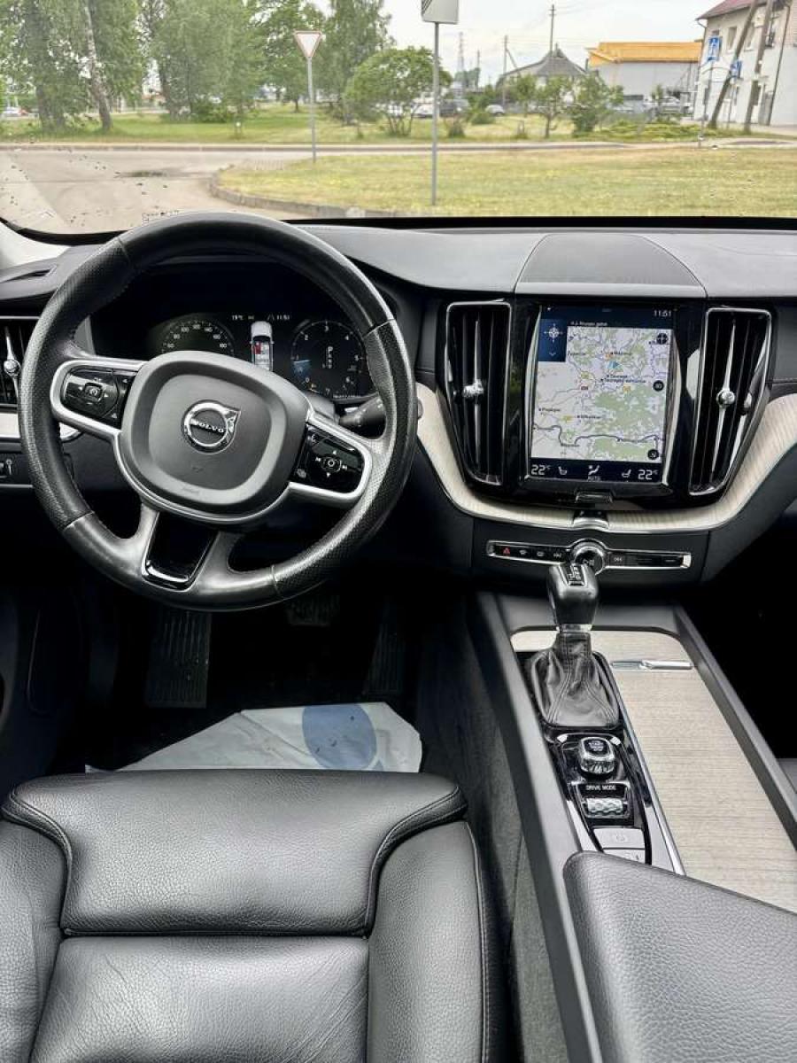 Pelēks Volvo XC60 2019 Tauragė, ar dzinēja tilpumu 1.97 L un nobraukumu 300 tūkst. km par 18500 €, foto 23 vietnē AUTOMOTO.COM.LV