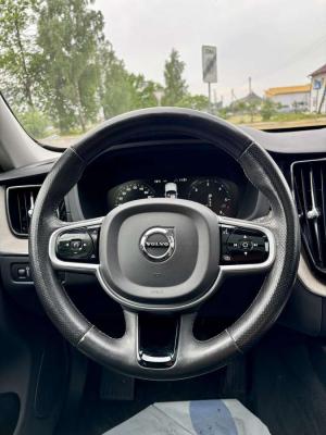 Pelēks Volvo XC60 2019 Tauragė, ar dzinēja tilpumu 1.97 L un nobraukumu 300 tūkst. km par 18500 €, foto 24 vietnē AUTOMOTO.COM.LV