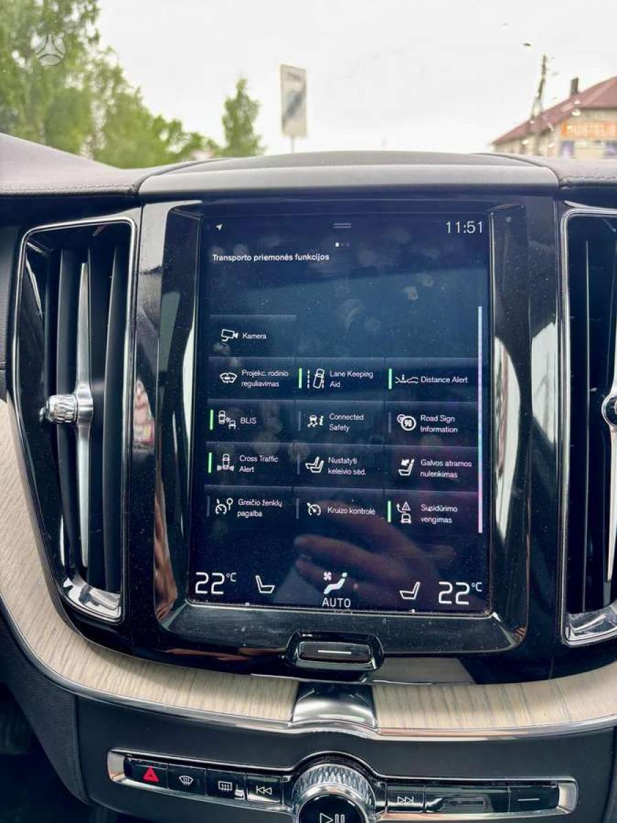 Pelēks Volvo XC60 2019 Tauragė, ar dzinēja tilpumu 1.97 L un nobraukumu 300 tūkst. km par 18500 €, foto 30 vietnē AUTOMOTO.COM.LV