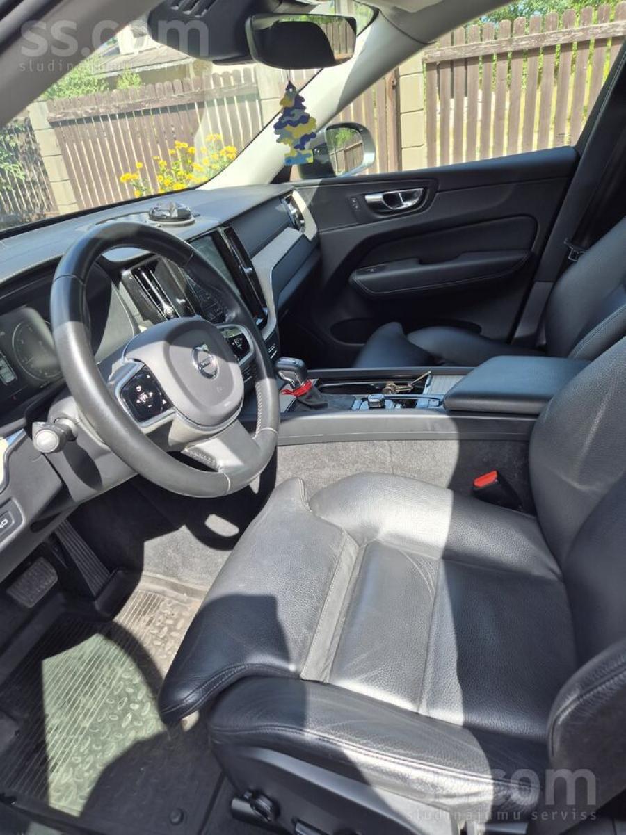 Pelēks Volvo XC60 2019 Rīga, ar dzinēja tilpumu 2.00 L un nobraukumu 101 tūkst. km par 23000 €, foto 15 vietnē AUTOMOTO.COM.LV
