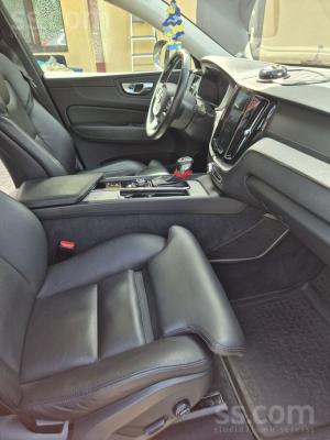 Pelēks Volvo XC60 2019 Rīga, ar dzinēja tilpumu 2.00 L un nobraukumu 101 tūkst. km par 23000 €, foto 18 vietnē AUTOMOTO.COM.LV