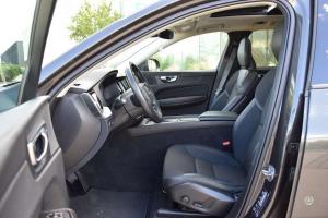 Grey Volvo XC60 2019 in Vilnius, with an engine capacity of 1.97 L and mileage of 252 thousand km for 18800 €, photo 16 on AUTOMOTO.COM.LV