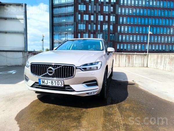 Grey Volvo XC60 2019 in Riga, with an engine capacity of 2.00 L and mileage of 115 thousand km for 23500 €, photo 4 on AUTOMOTO.COM.LV