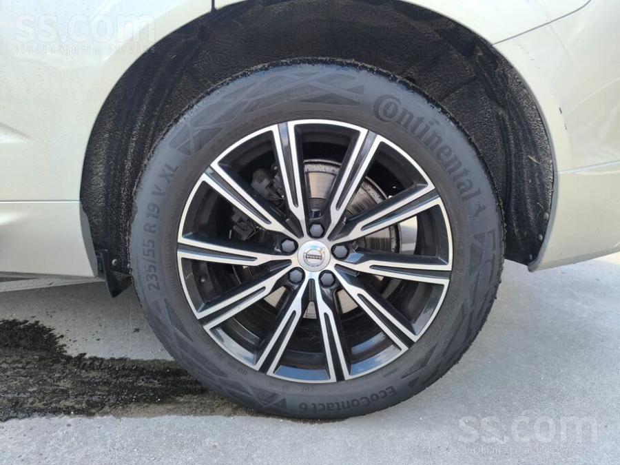 Pelēks Volvo XC60 2019 Rīga, ar dzinēja tilpumu 2.00 L un nobraukumu 115 tūkst. km par 23500 €, foto 7 vietnē AUTOMOTO.COM.LV