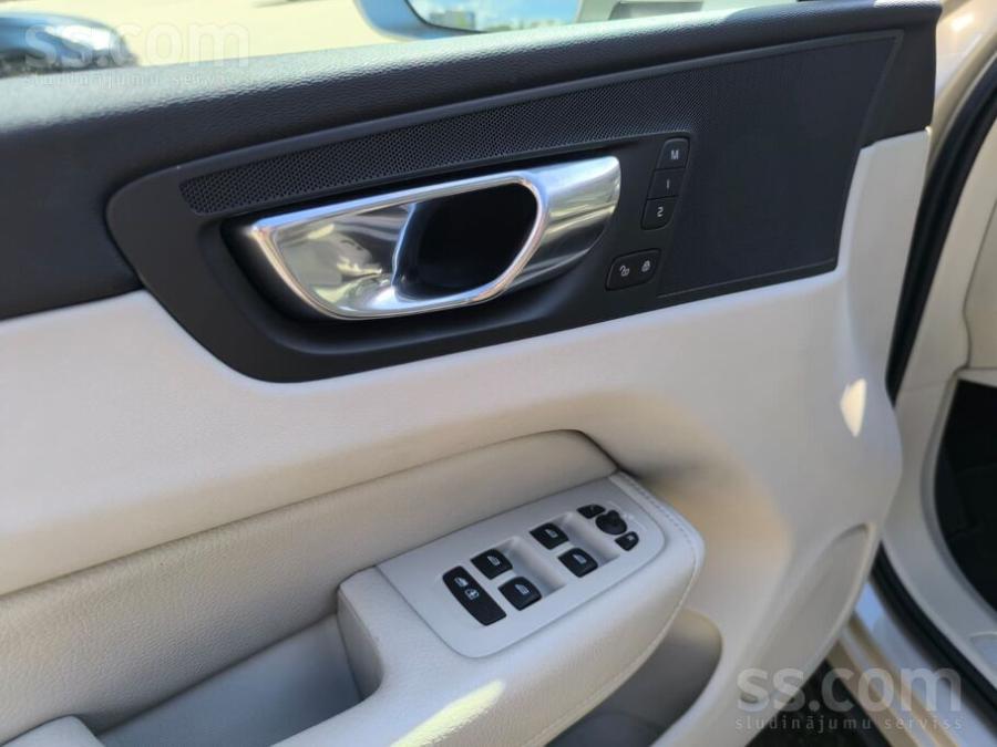 Pelēks Volvo XC60 2019 Rīga, ar dzinēja tilpumu 2.00 L un nobraukumu 115 tūkst. km par 23500 €, foto 17 vietnē AUTOMOTO.COM.LV
