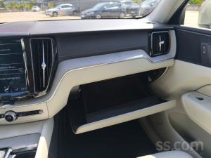 Pelēks Volvo XC60 2019 Rīga, ar dzinēja tilpumu 2.00 L un nobraukumu 115 tūkst. km par 23500 €, foto 23 vietnē AUTOMOTO.COM.LV