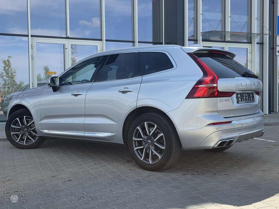 Grey Volvo XC60 2019 in Vilnius, with an engine capacity of 1.97 L and mileage of 283 thousand km for 20900 €, photo 4 on AUTOMOTO.COM.LV