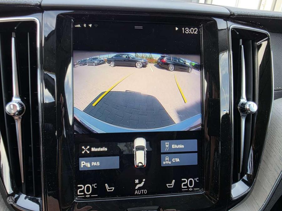 Grey Volvo XC60 2019 in Vilnius, with an engine capacity of 1.97 L and mileage of 283 thousand km for 20900 €, photo 18 on AUTOMOTO.COM.LV