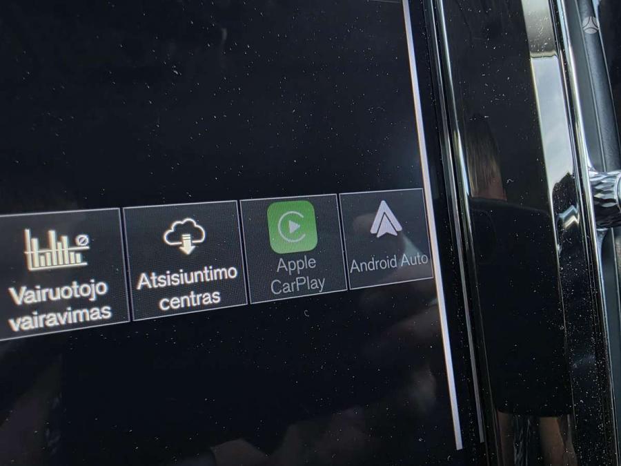 Grey Volvo XC60 2019 in Vilnius, with an engine capacity of 1.97 L and mileage of 283 thousand km for 20900 €, photo 24 on AUTOMOTO.COM.LV