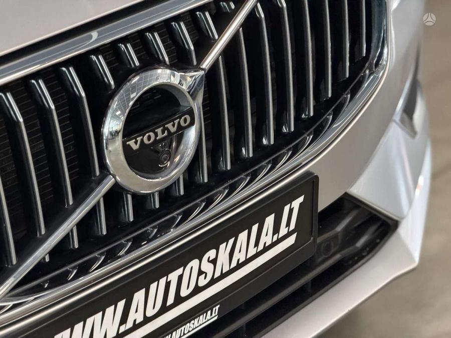 Pelēks Volvo XC60 2019 Klaipėda, ar dzinēja tilpumu 1.97 L un nobraukumu 69 tūkst. km par 22950 €, foto 4 vietnē AUTOMOTO.COM.LV