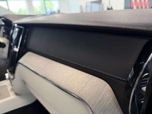 Pelēks Volvo XC60 2019 Klaipėda, ar dzinēja tilpumu 1.97 L un nobraukumu 69 tūkst. km par 22950 €, foto 16 vietnē AUTOMOTO.COM.LV