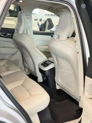 Pelēks Volvo XC60 2019 Klaipėda, ar dzinēja tilpumu 1.97 L un nobraukumu 69 tūkst. km par 22950 €, foto 18 vietnē AUTOMOTO.COM.LV