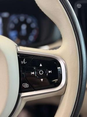 Pelēks Volvo XC60 2019 Klaipėda, ar dzinēja tilpumu 1.97 L un nobraukumu 69 tūkst. km par 22950 €, foto 24 vietnē AUTOMOTO.COM.LV