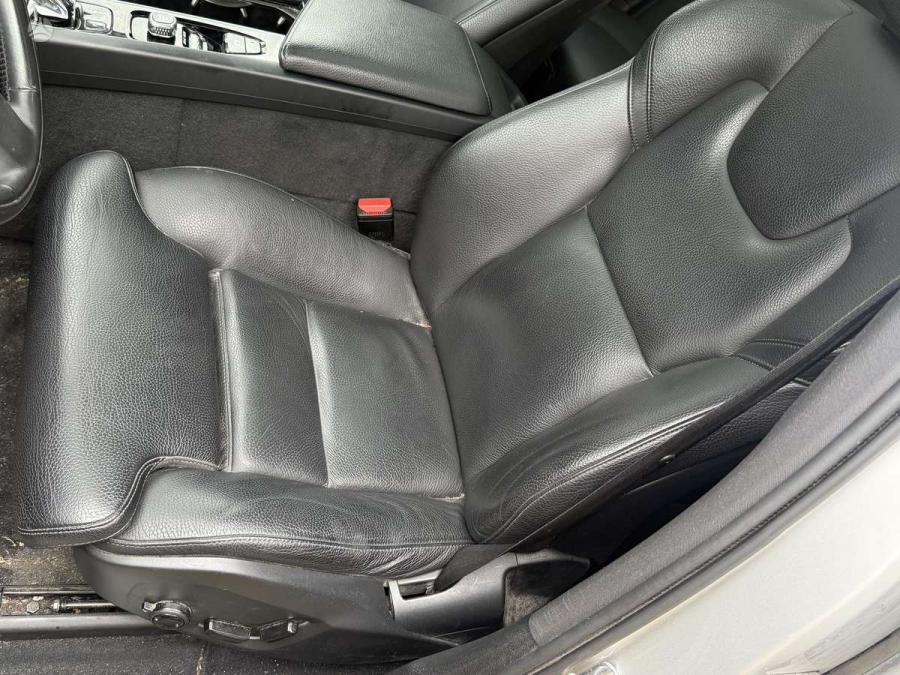 Pelēks Volvo XC60 2019 Kauņa, ar dzinēja tilpumu 1.97 L un nobraukumu 169 tūkst. km par 18100 €, foto 5 vietnē AUTOMOTO.COM.LV