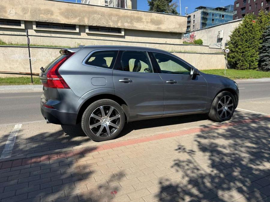 Pelēks Volvo XC60 2019 Viļņa, ar dzinēja tilpumu 1.97 L un nobraukumu 271 tūkst. km par 17700 €, foto 3 vietnē AUTOMOTO.COM.LV