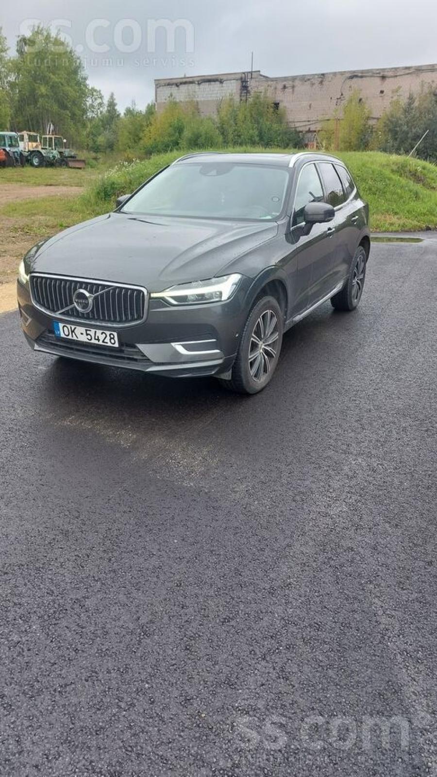 Pelēks Volvo XC60 2019 Rēzekne, ar dzinēja tilpumu 2.00 L un nobraukumu 273 tūkst. km par 19500 €, foto 3 vietnē AUTOMOTO.COM.LV