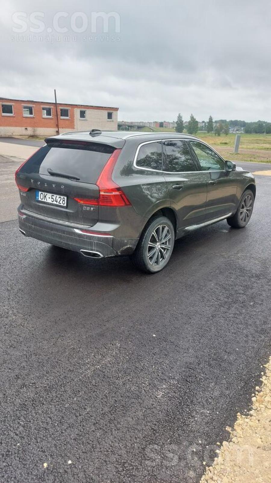 Pelēks Volvo XC60 2019 Rēzekne, ar dzinēja tilpumu 2.00 L un nobraukumu 273 tūkst. km par 19500 €, foto 5 vietnē AUTOMOTO.COM.LV