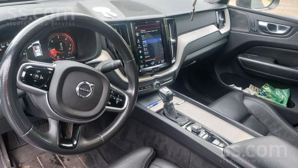 Volvo XC60 2019 in Rezekne on AUTOMOTO.COM.LV Grey Volvo XC60 2019 in Rezekne, with an engine capacity of 2.00 L and mileage of 273 thousand km for 19500 €, photo 9 on AUTOMOTO.COM.LV