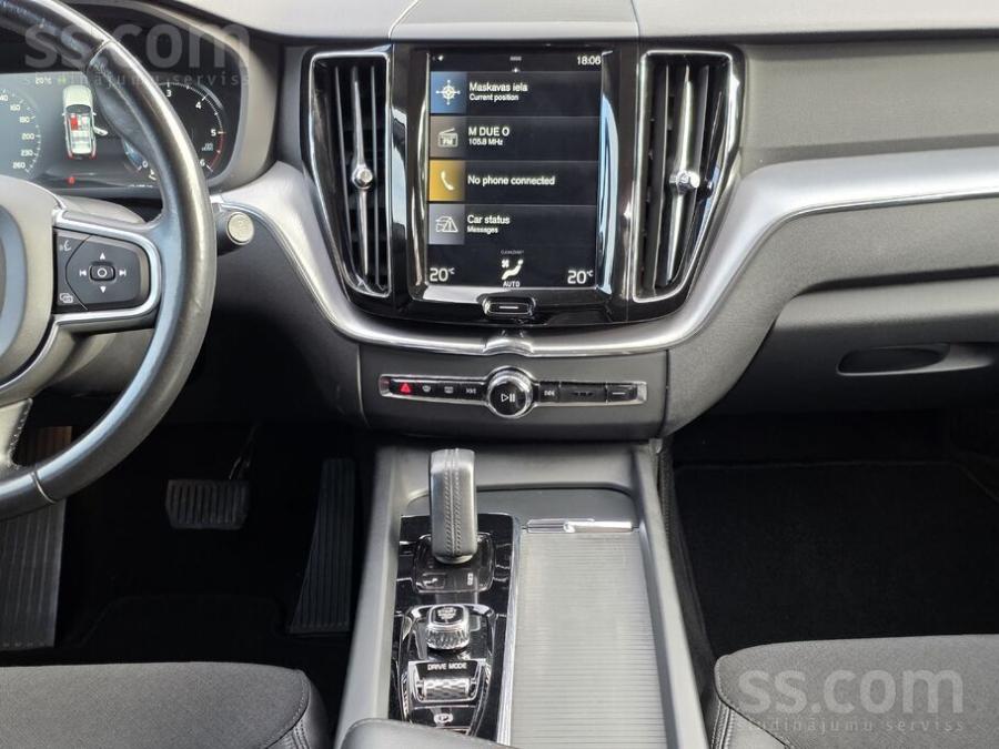 Pelēks Volvo XC60 2019 Rīga, ar dzinēja tilpumu 2.00 L un nobraukumu 0 tūkst. km par 18750 €, foto 4 vietnē AUTOMOTO.COM.LV