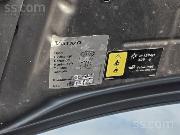 Volvo XC60 2019 Rīga vietnē Pelēks Volvo XC60 2019 Rīga, ar dzinēja tilpumu 2.00 L un nobraukumu 0 tūkst. km par 18750 €, foto 9 vietnē AUTOMOTO.COM.LV