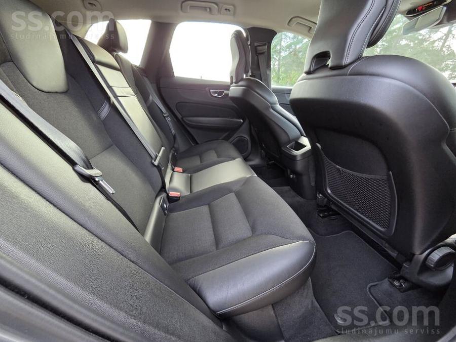 Pelēks Volvo XC60 2019 Rīga, ar dzinēja tilpumu 2.00 L un nobraukumu 0 tūkst. km par 18750 €, foto 13 vietnē AUTOMOTO.COM.LV
