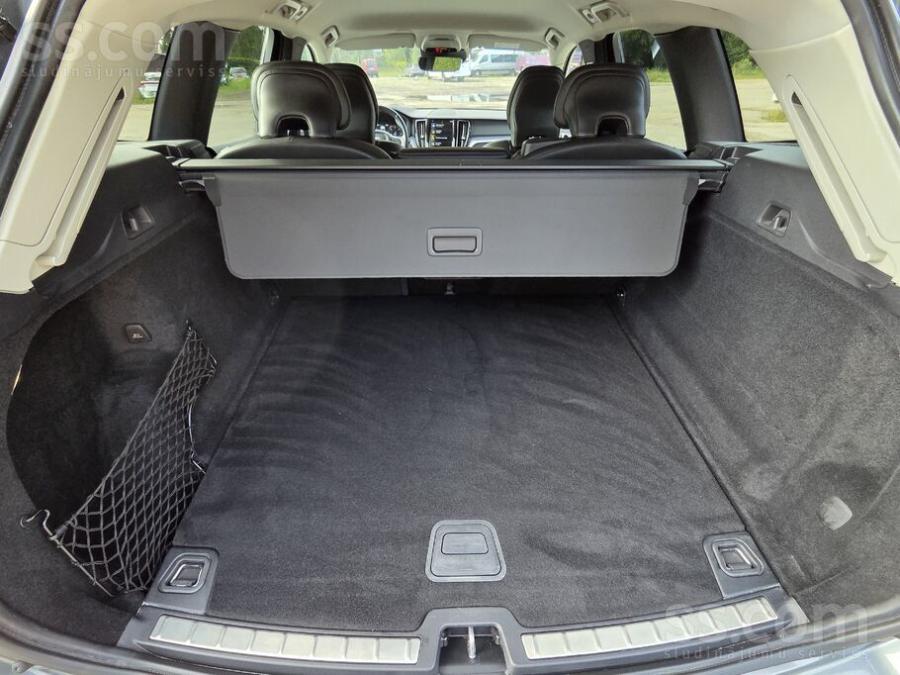 Pelēks Volvo XC60 2019 Rīga, ar dzinēja tilpumu 2.00 L un nobraukumu 0 tūkst. km par 18750 €, foto 15 vietnē AUTOMOTO.COM.LV