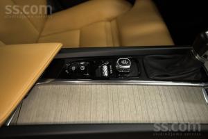 Pelēks Volvo XC60 2019 Tukums, ar dzinēja tilpumu 2.00 L un nobraukumu 160 tūkst. km par 23300 €, foto 22 vietnē AUTOMOTO.COM.LV